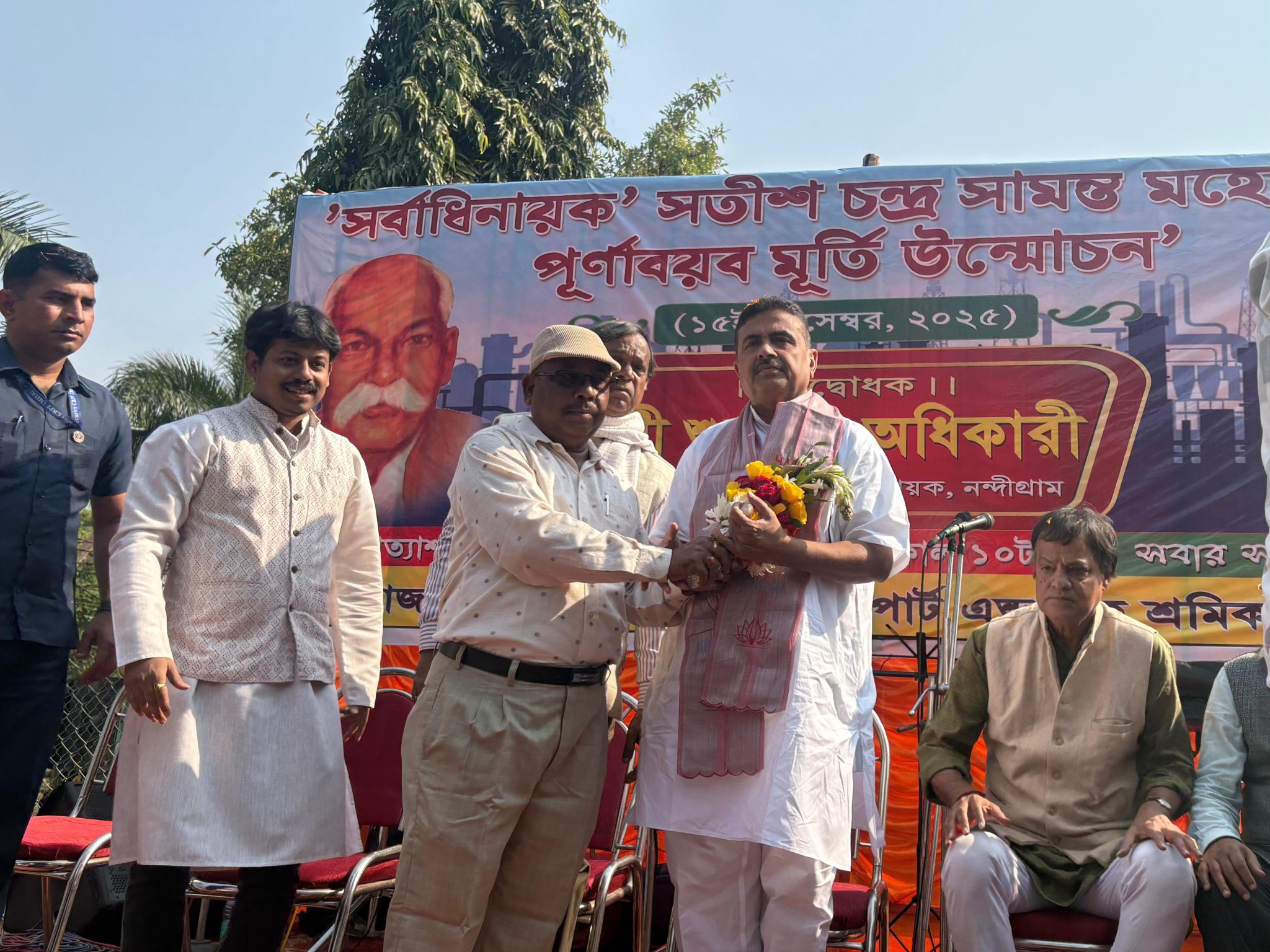 Suvendu Adhikari Messi promise : 'নেপাল, বাংলাদেশ, শ্রীলঙ্কা থেকে শিক্ষা নিক মুখ্যমন্ত্রী, ২৬-শে ...